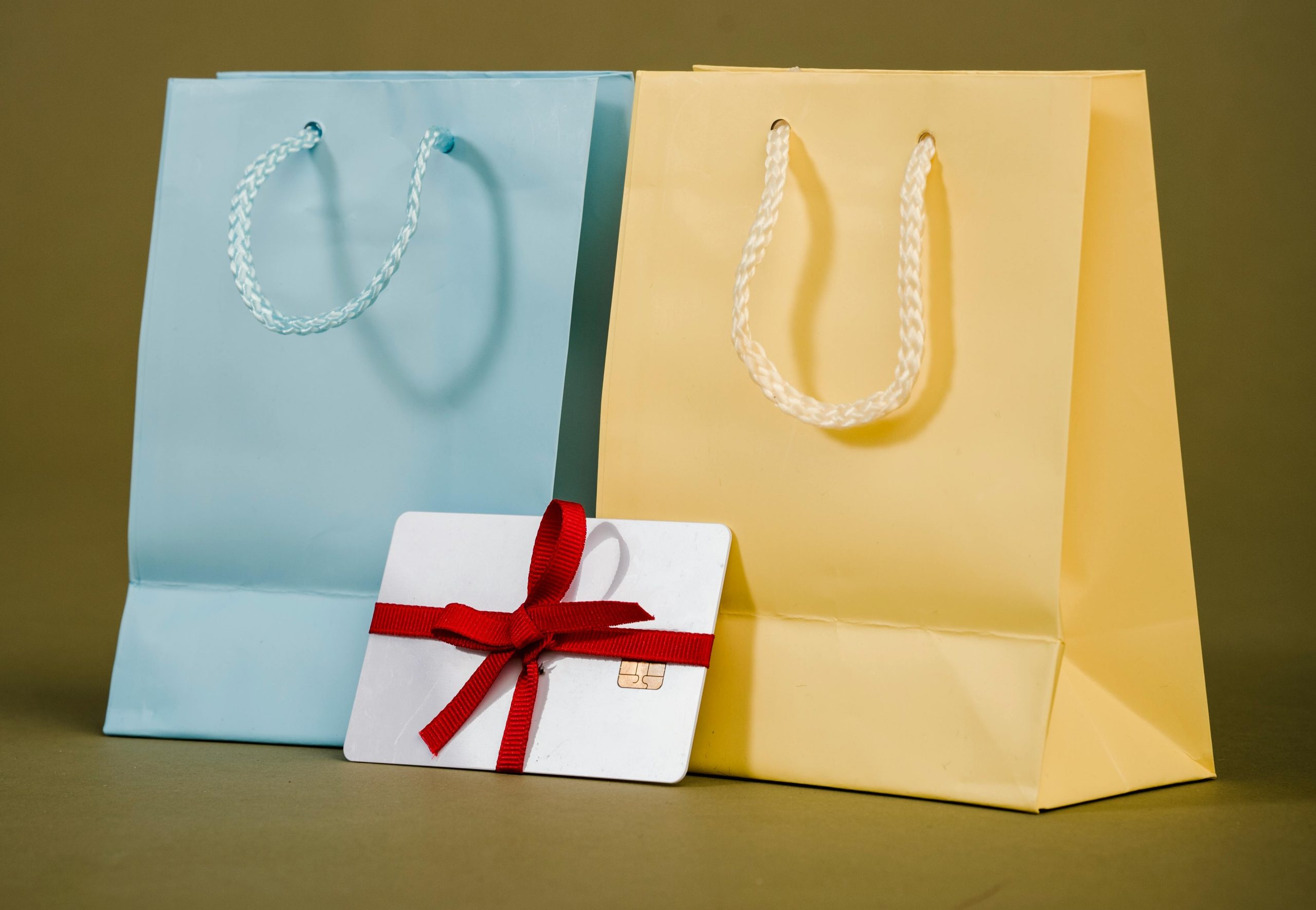 How to Use a Visa Gift Card on Amazon